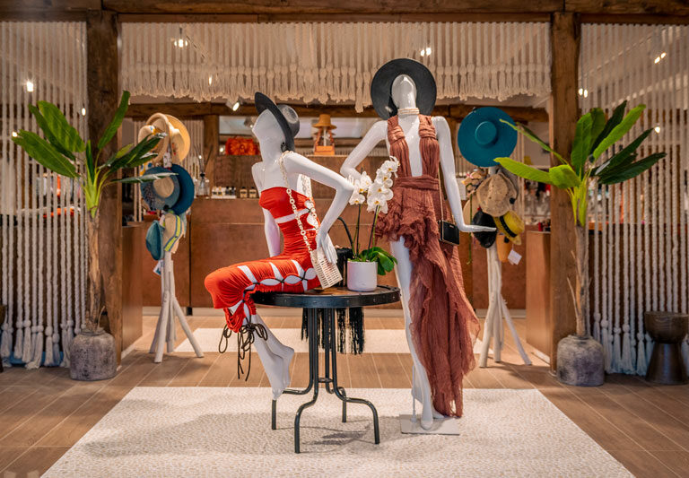 Principote beach club and restaurant, a must-go in Mykonos